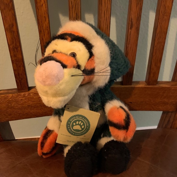 Toys | Disneys Boyds Bears Exclusive Elf Tigger 1999 A Christmas To ...